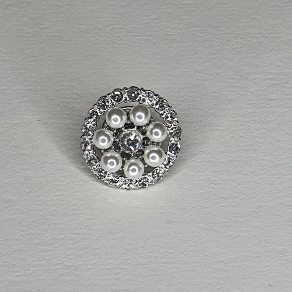 Jewelry | Blinking Circle Pin | Poshmark